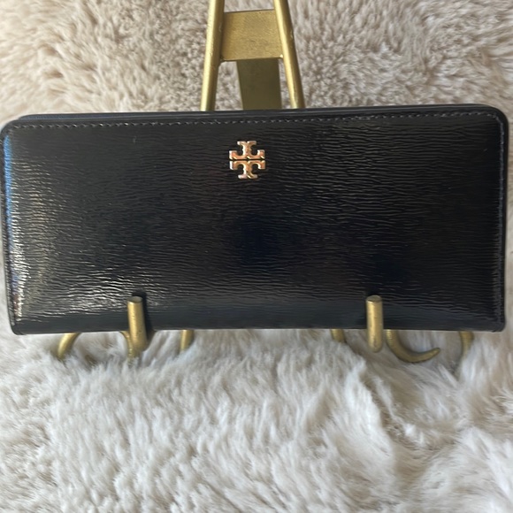 Tory Burch | Bags | Tory Burch Black Patten Leather Slim Wallet Wallet ...